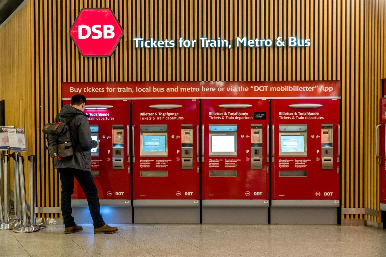 Hoe van luchthaven Kopenhagen naar het centrum? Tips + tickets