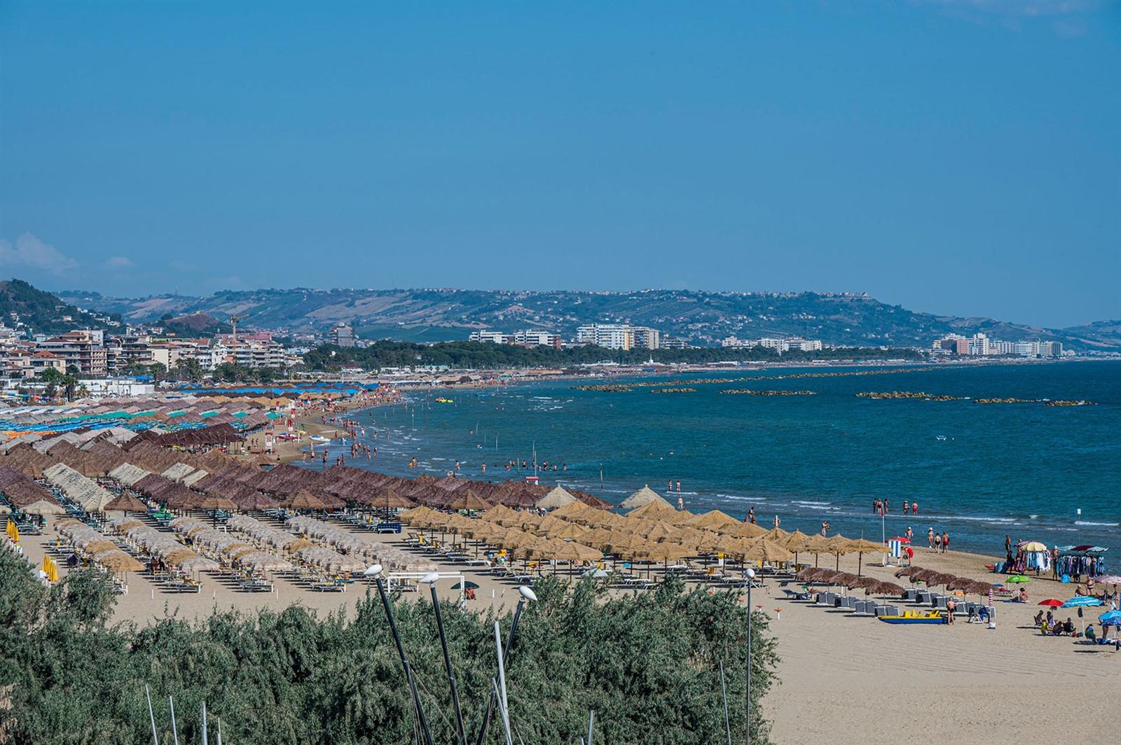 Anna Monte Pescara Italy