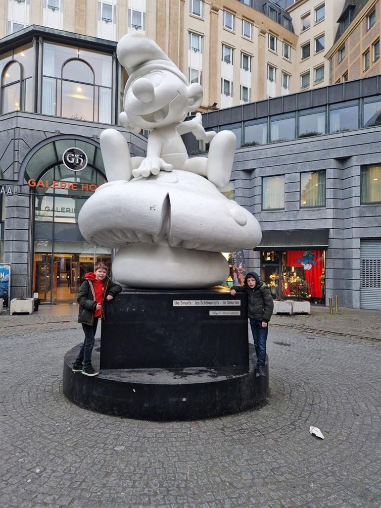 De leukste stripmuren & stripfiguren in Brussel + Comic Walls