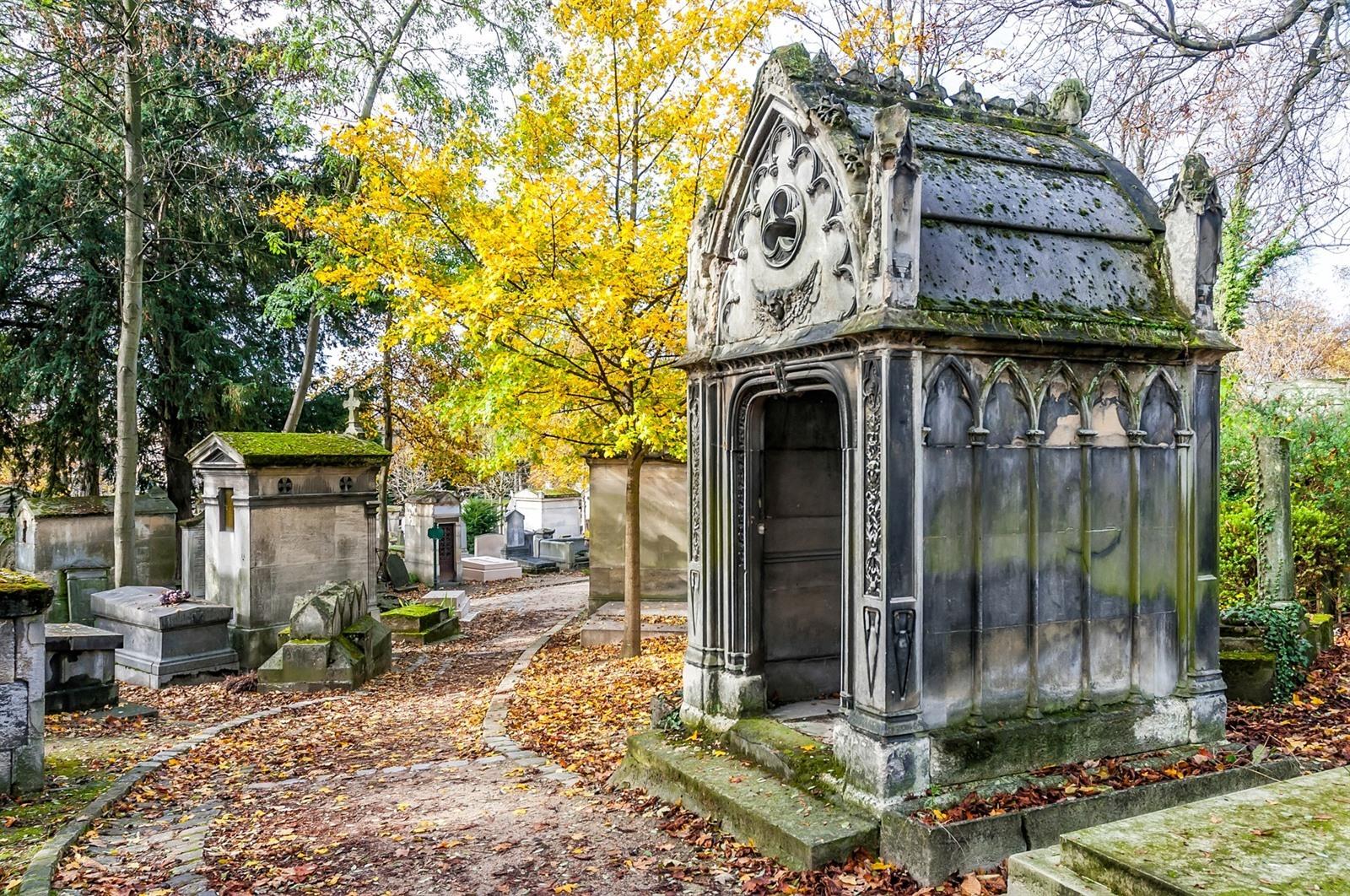 P re Lachaise In Parijs Bezoeken Kerkhof Met Beroemdheden